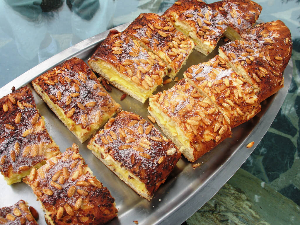 How to Host a Spanish Tapas Night – Plum Deluxe Tea